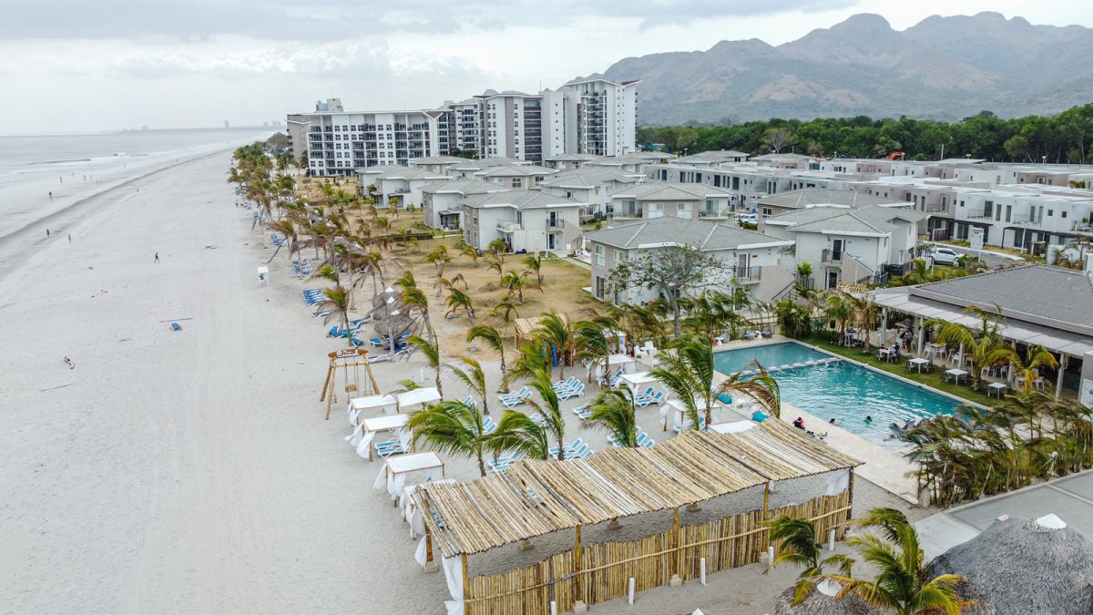 Galería - Playa Caracol Rentals